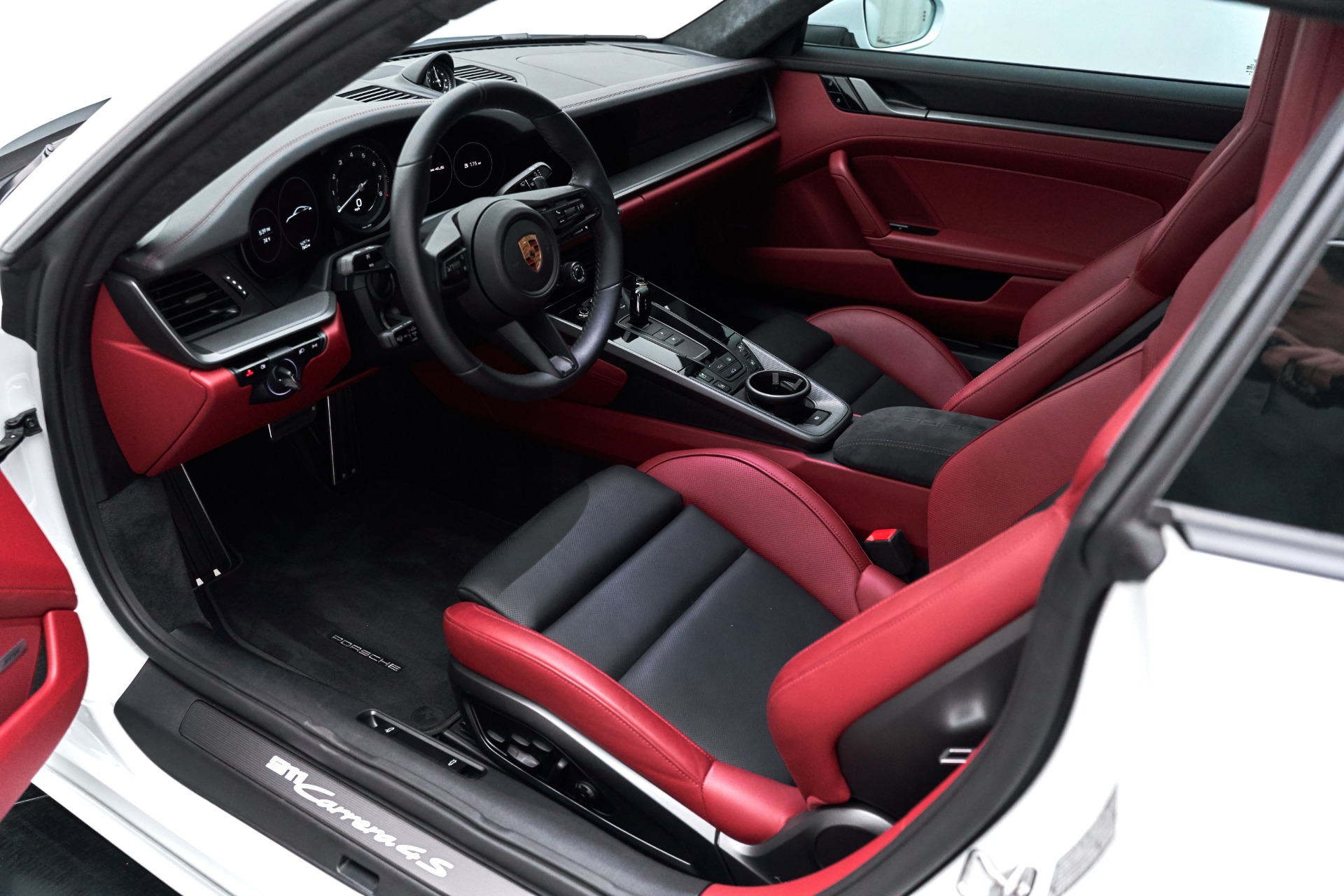 Porsche 911 Interior 2020 | Cabinets Matttroy