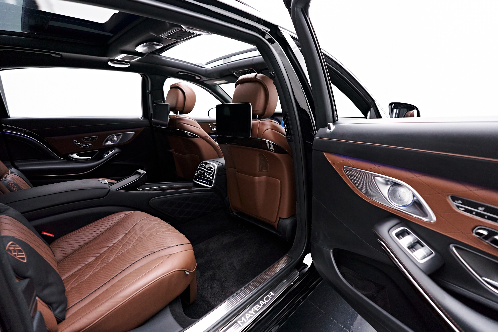 Maybach Interior 2019 | Cabinets Matttroy