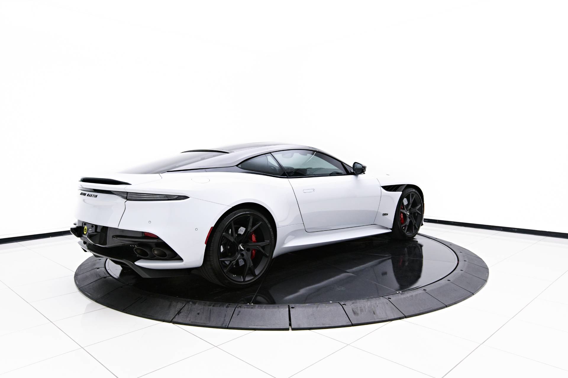 Aston Martin Dbs White