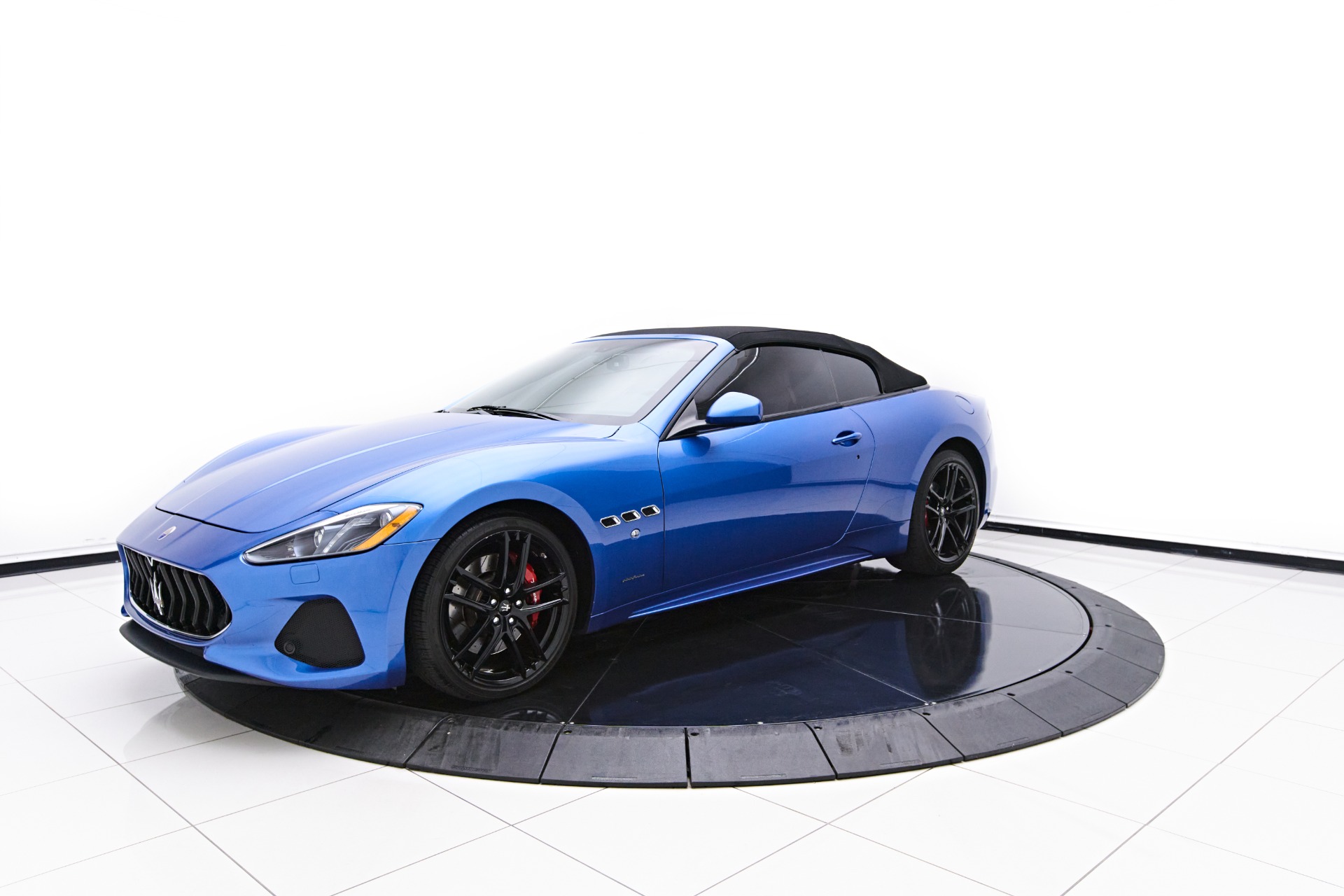 Maserati Granturismo Convertible Blue