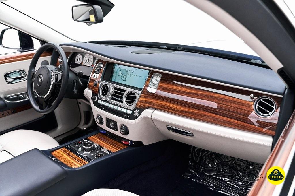 Rolls Royce Ghost Sprinter Interior