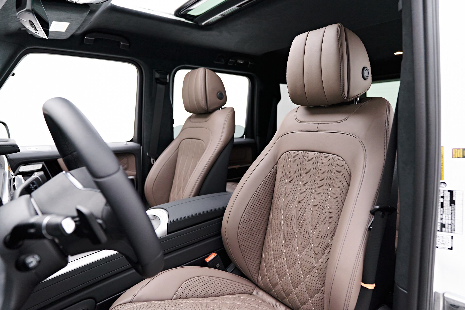 Glk350 2022 Interior