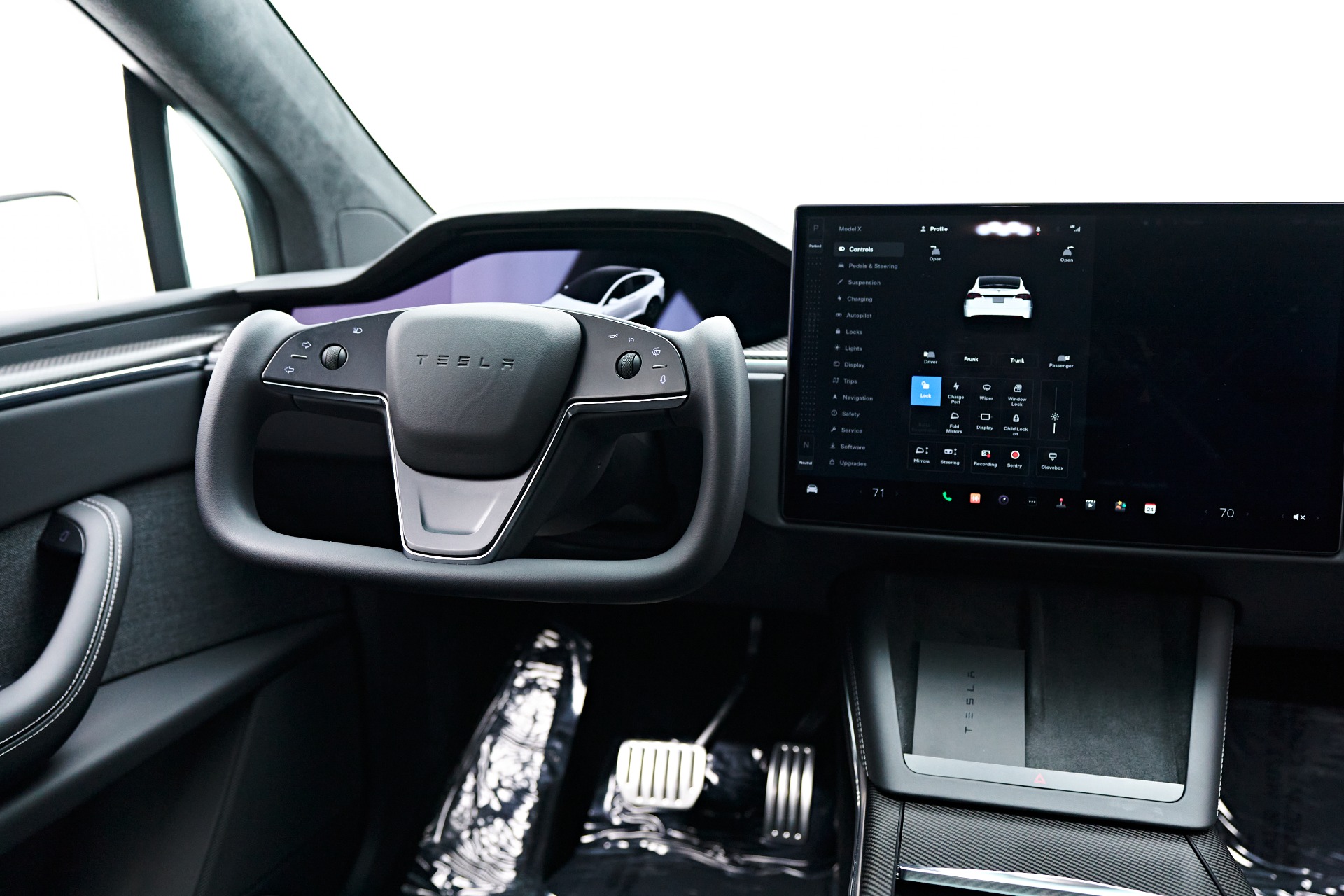 2022 Tesla Model X Interior