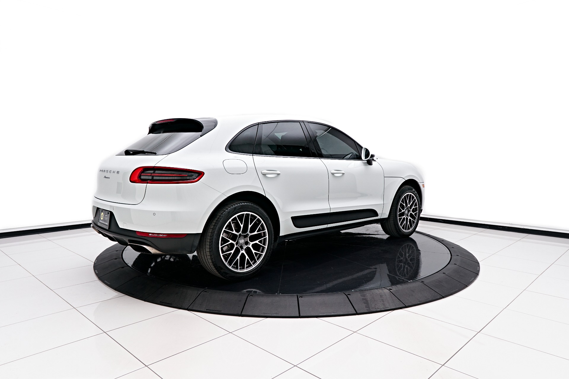 Porsche Macan White