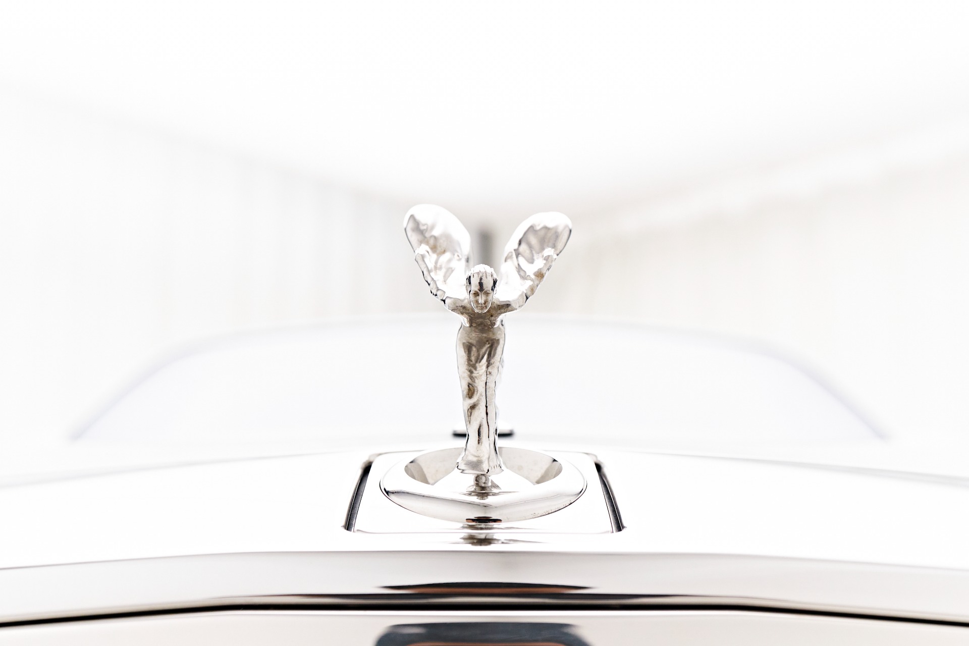 Phantom Car Logo