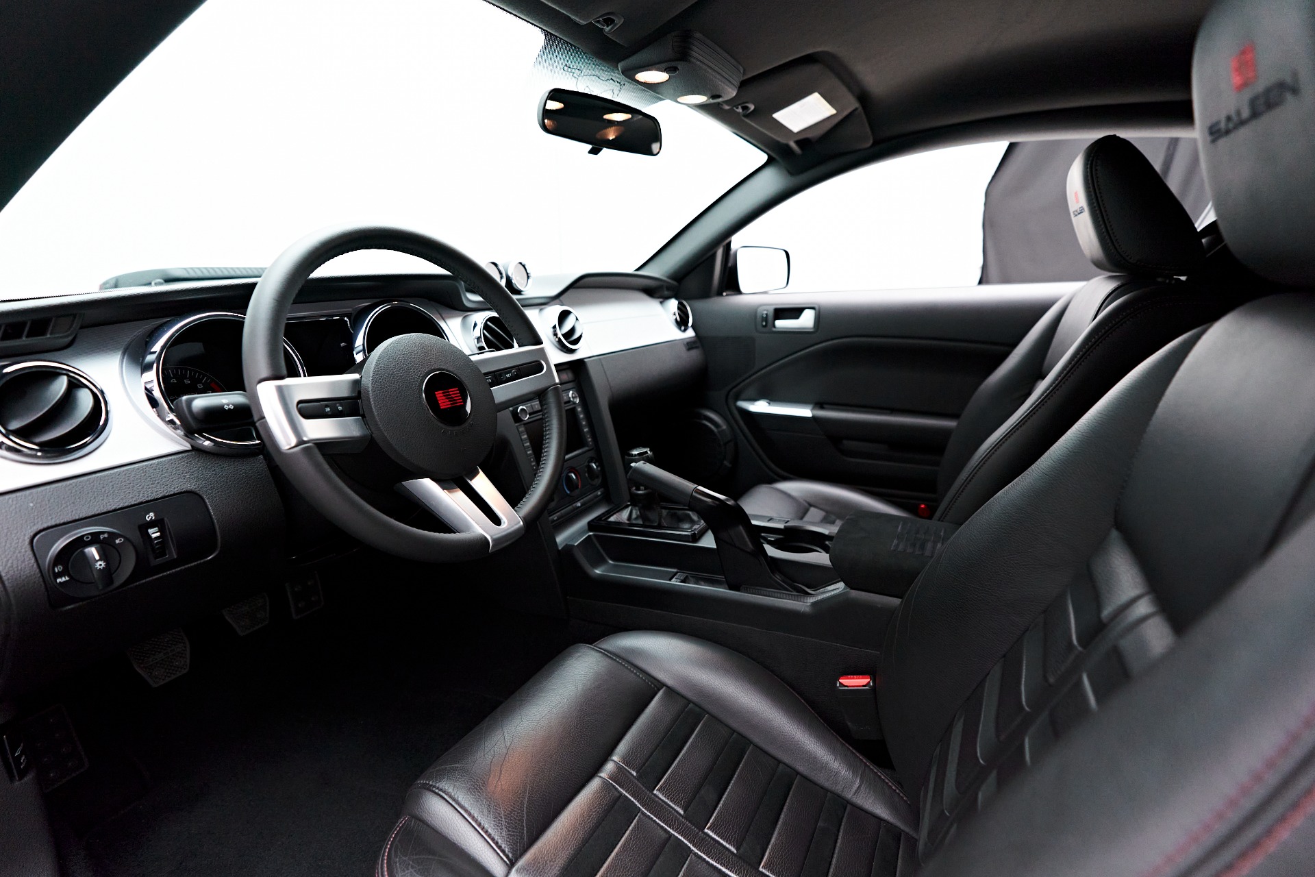 2009 Ford Mustang Interior