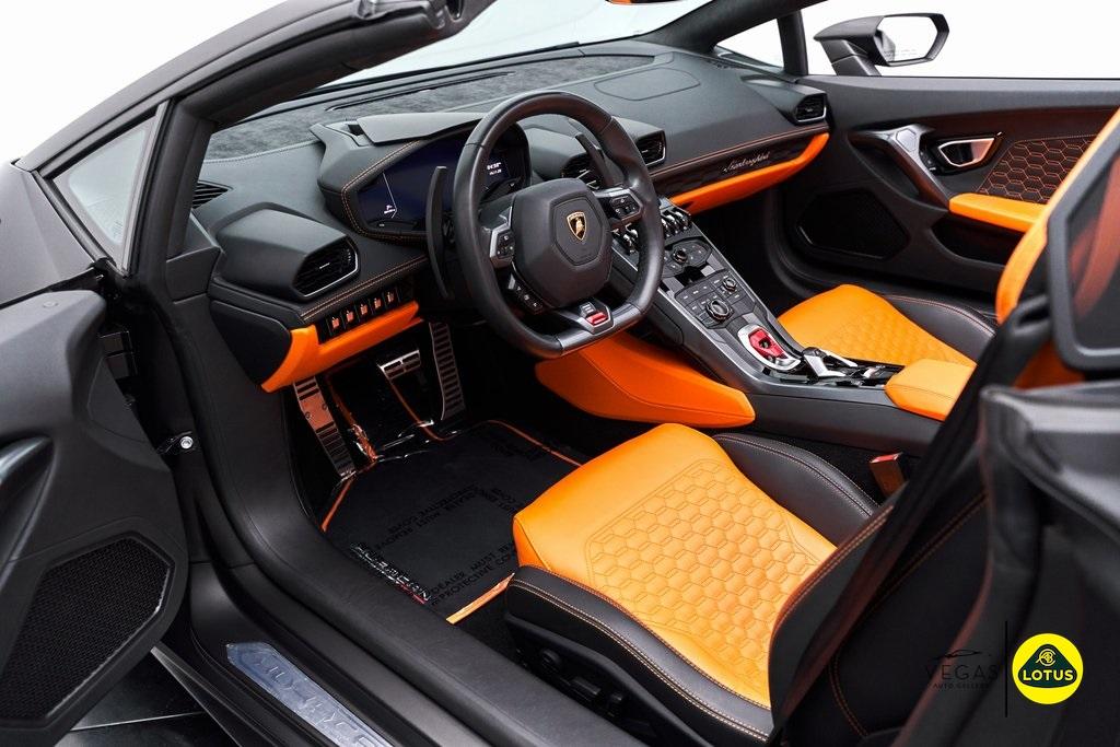 Lamborghini Huracan Orange Interior