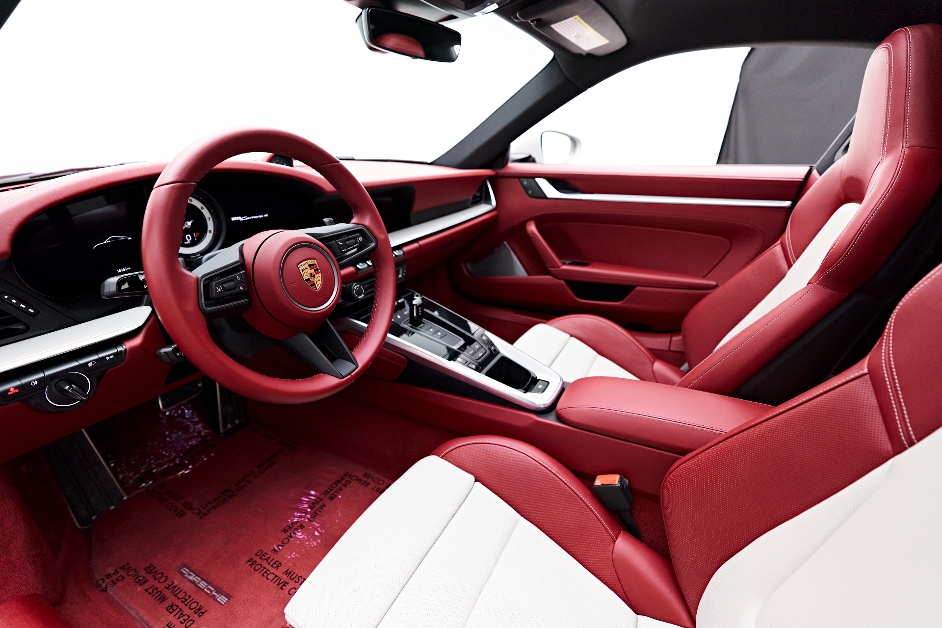 Porsche 911 2022 Interior