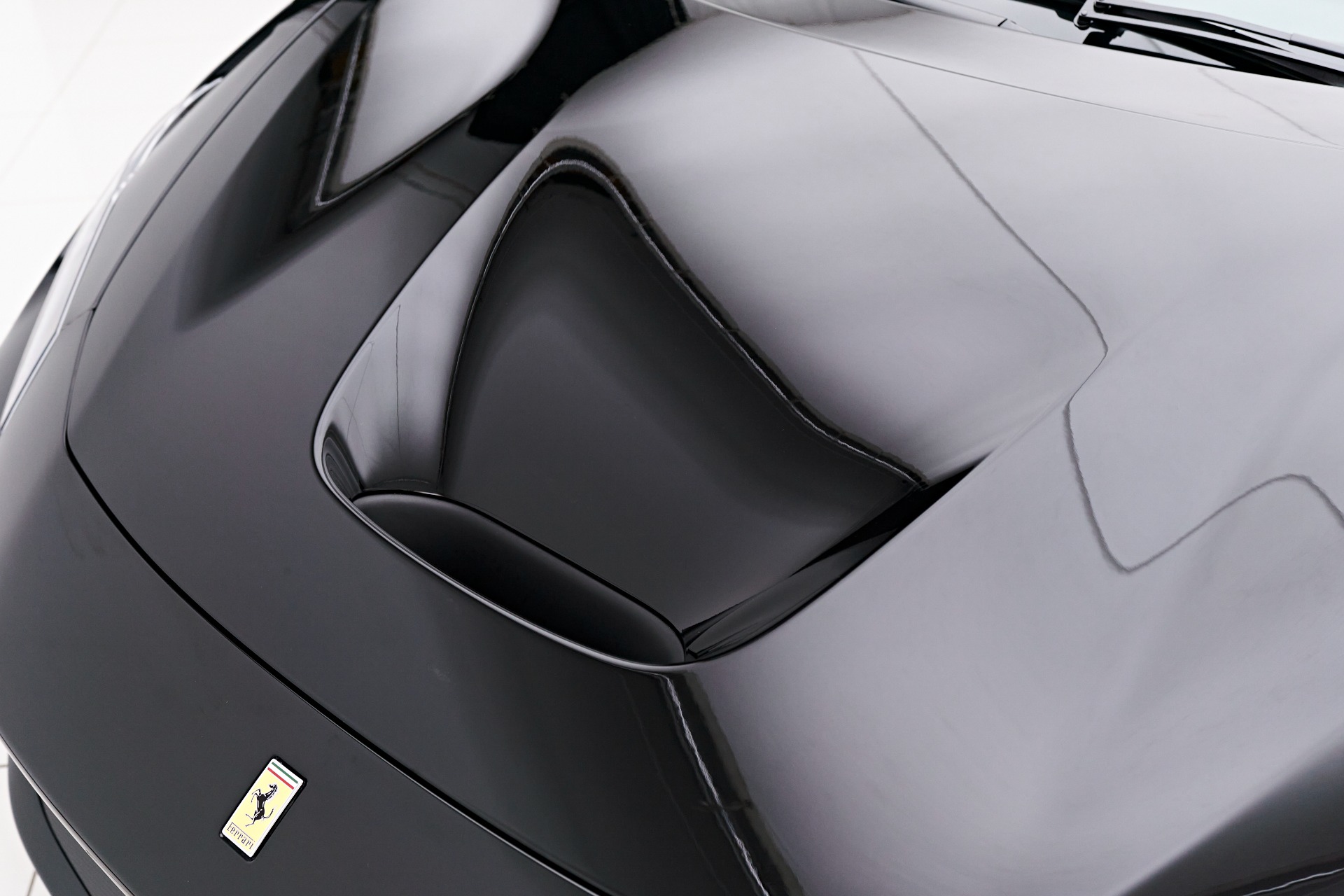 Sports Cars Ferrari 2022
