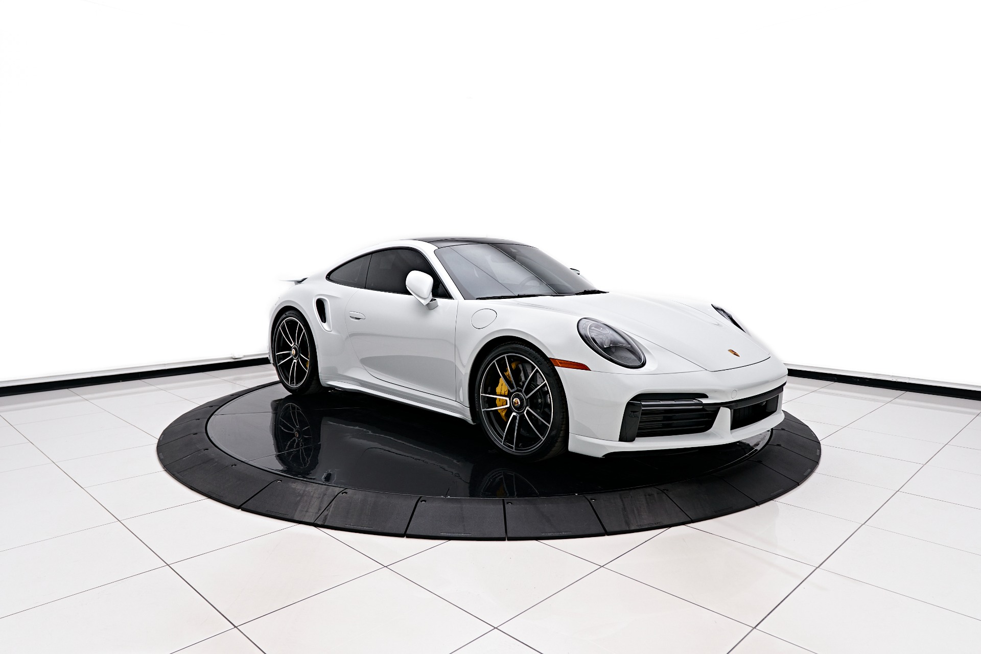 White Porsche 911 Turbo