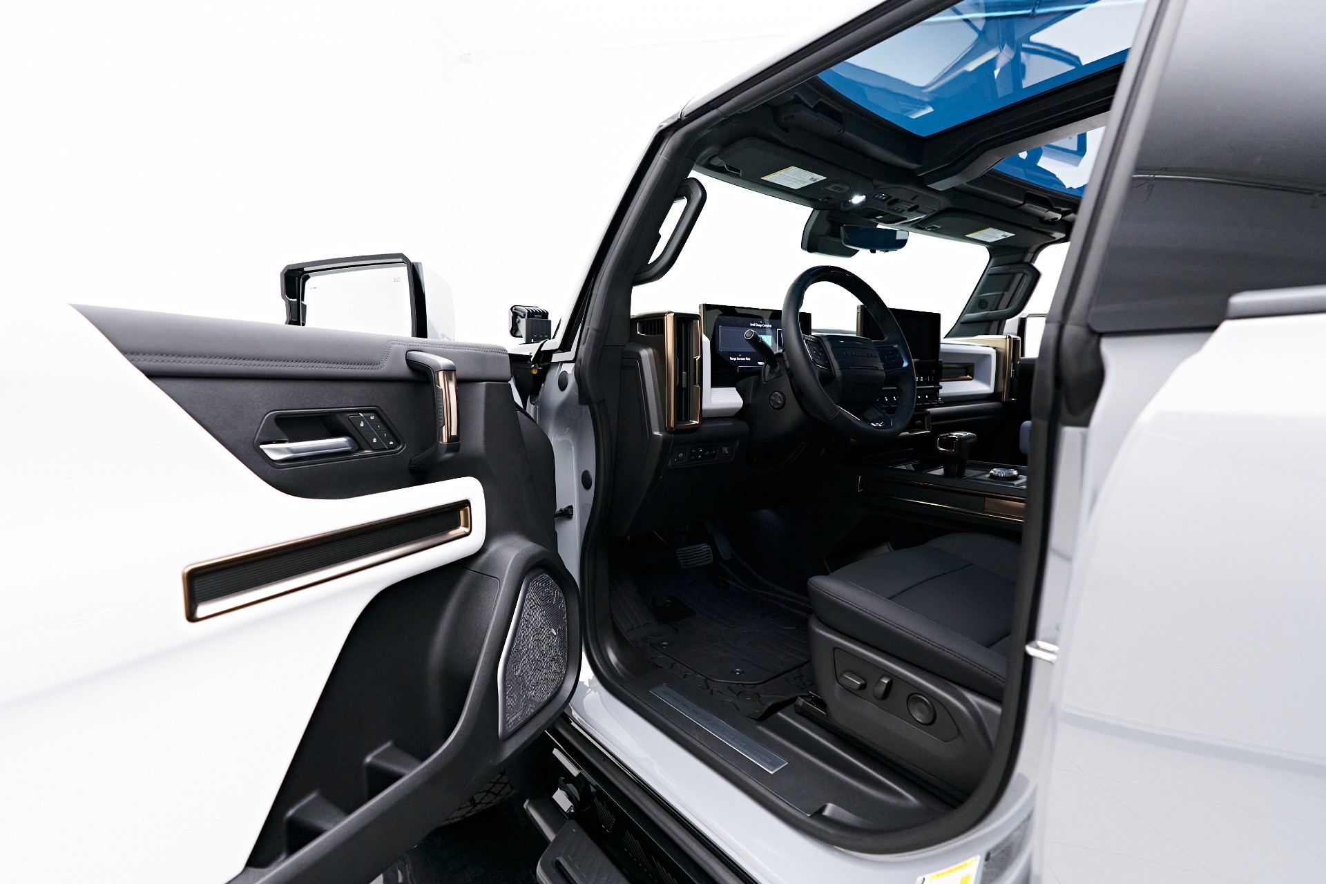 Hummer H5 Interior 2024