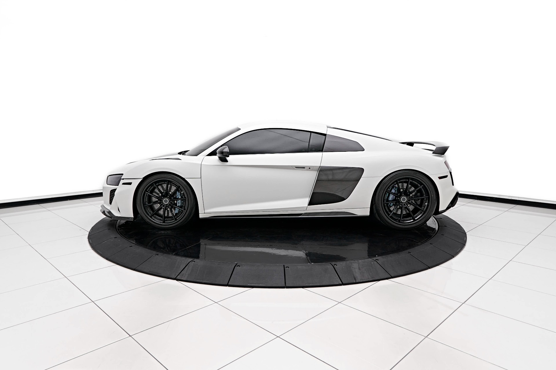 Audi R8 White Black Rims 44k Mile 2011 Audi R8 V10 Coupe 6 Speed For