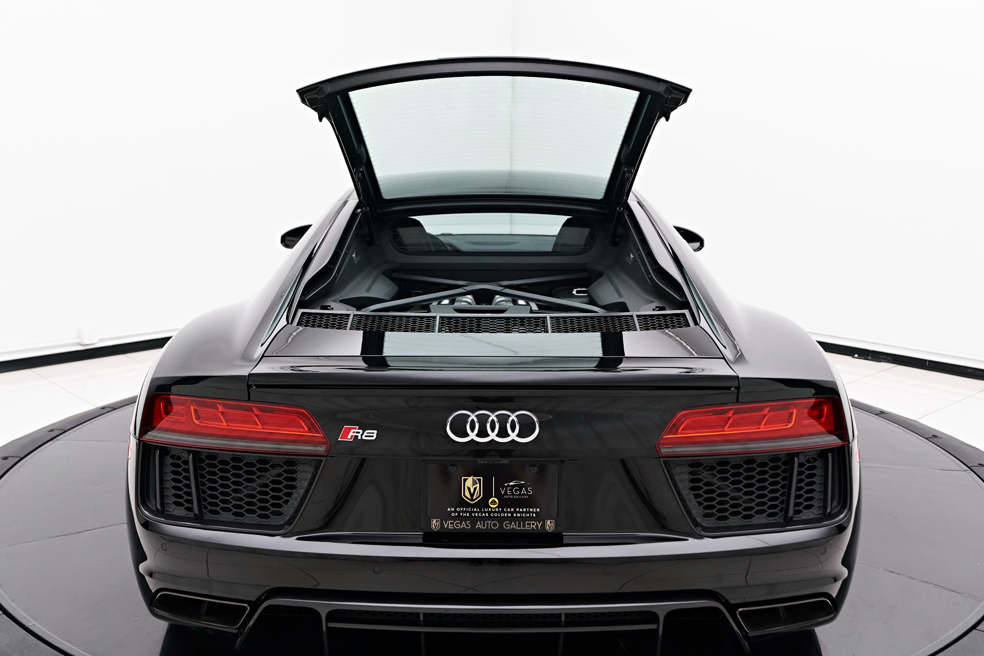 Audi R8 Back