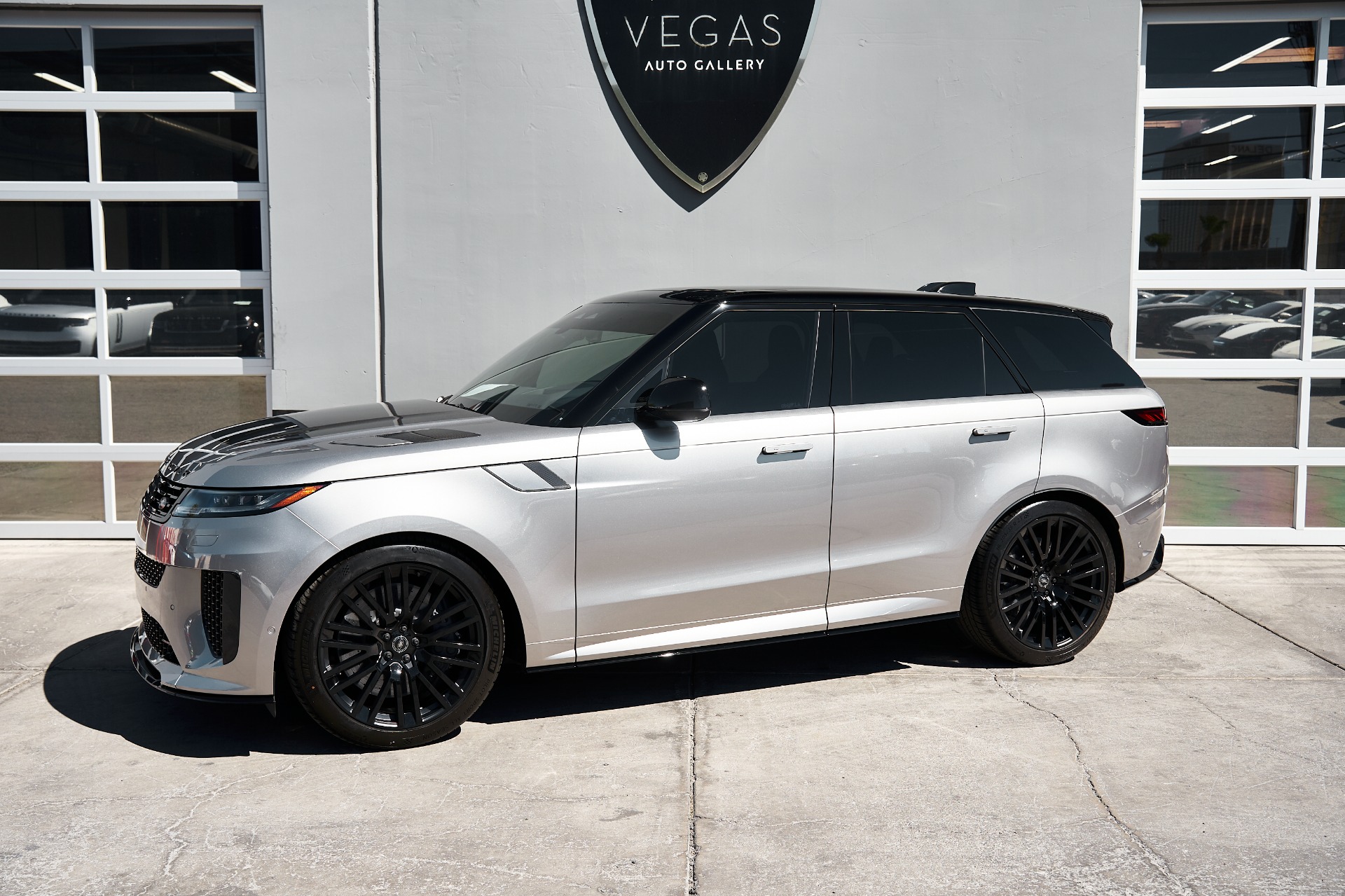 Range Rover All White Silver