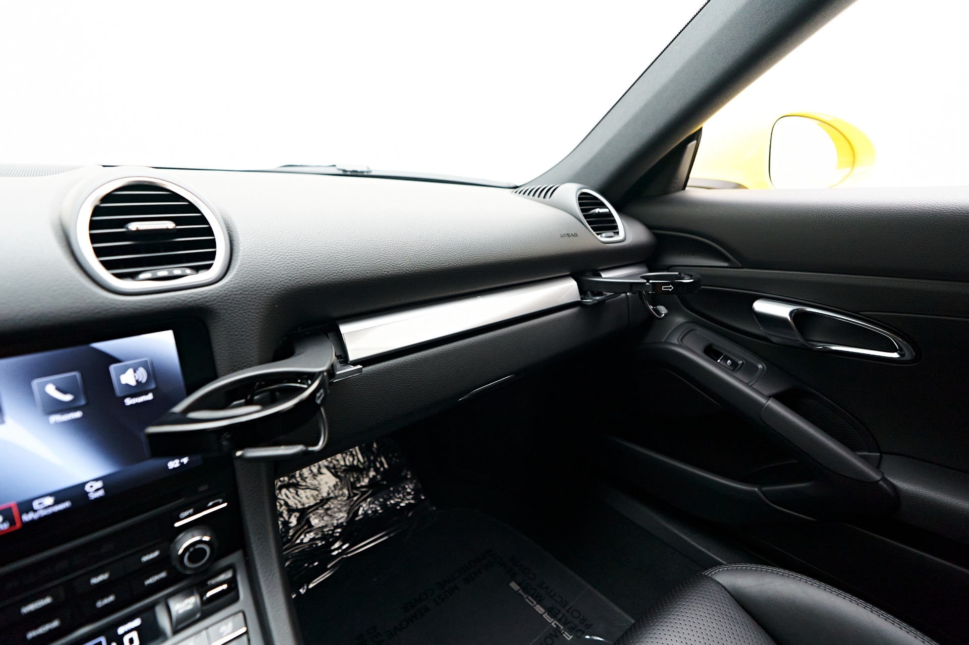 2017 Porsche Cayman Interior