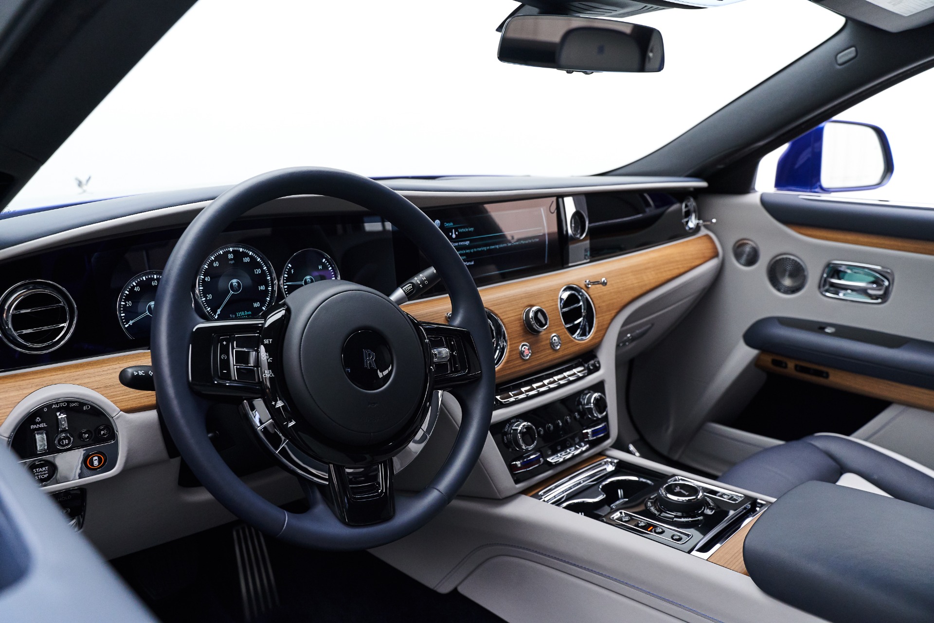 Rolls Royce Ghost Sprinter Interior